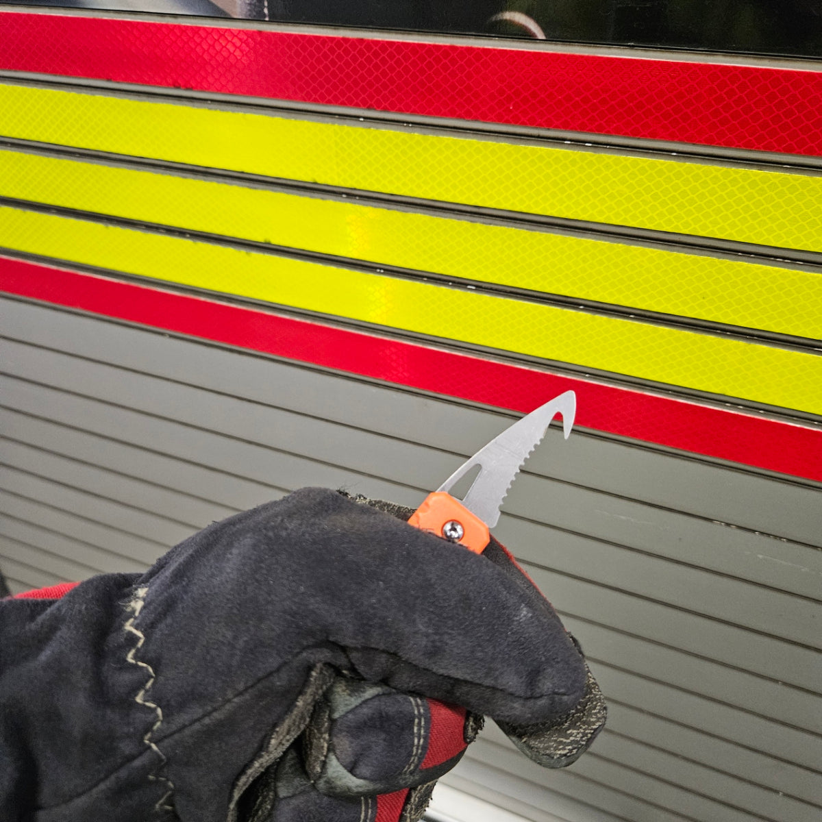 Mini Safety Cutter V2 - Fire and Rescue Tools